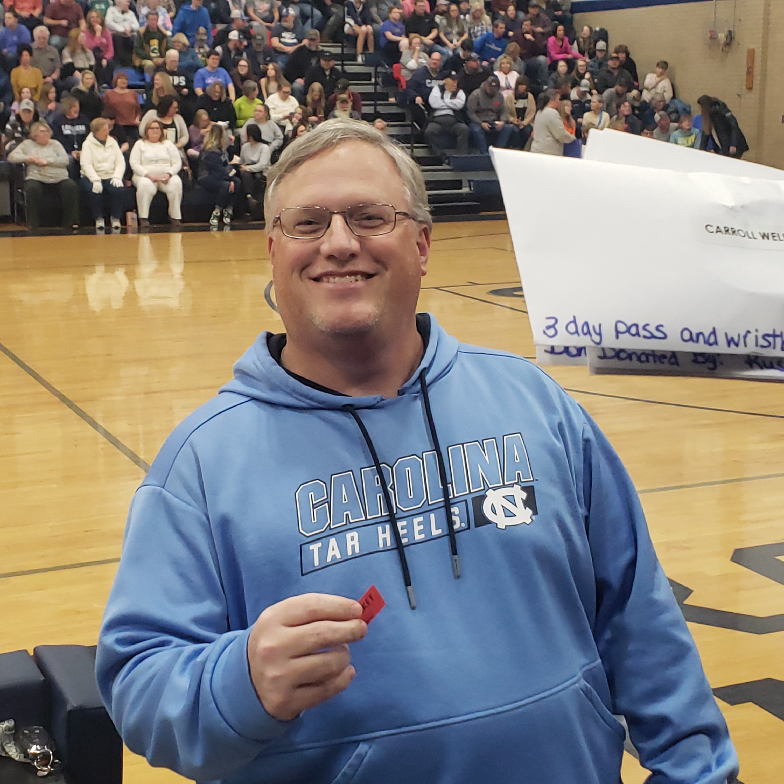 Marion Harris has filled up his Banquet Table and he is going to be in ...