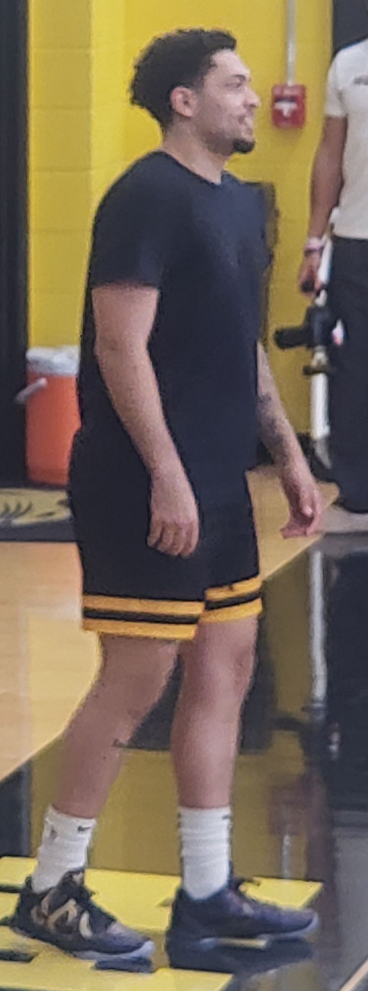 Elijah Cox played himself a game tonight 👏, doing what the Kool Kids ...